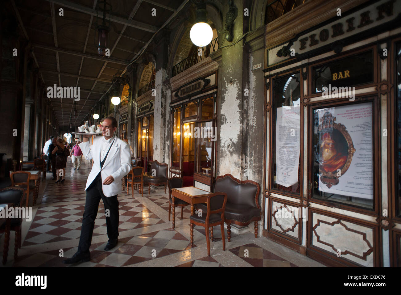 A waiter at the Cafe Florian in Venice, Italy Stock Photo - Alamy