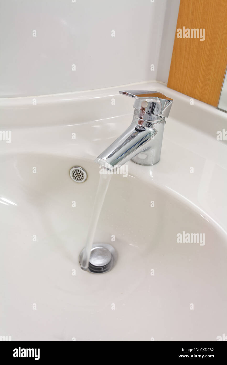 Faucet knob hi-res stock photography and images - Alamy