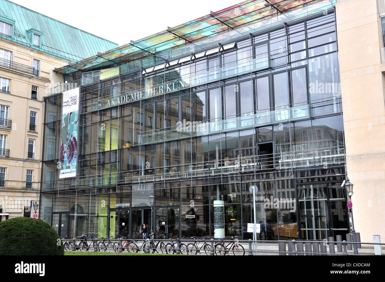 Akademie Der Künste, Pariser Platz, Berlin, Germany Stock Photo - Alamy