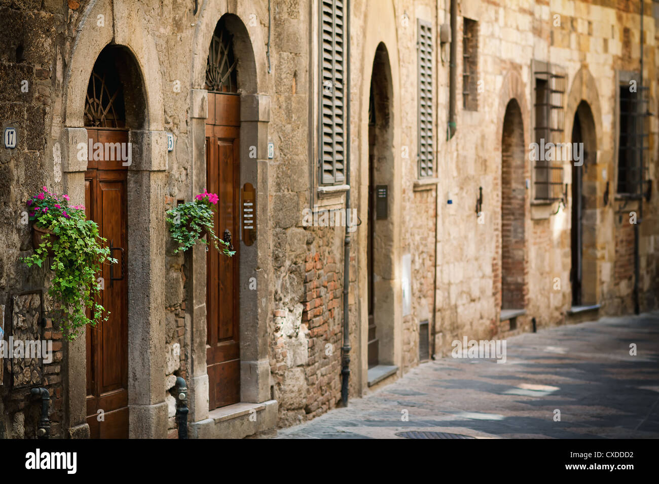 Historic italian street hi-res stock photography and images - Alamy