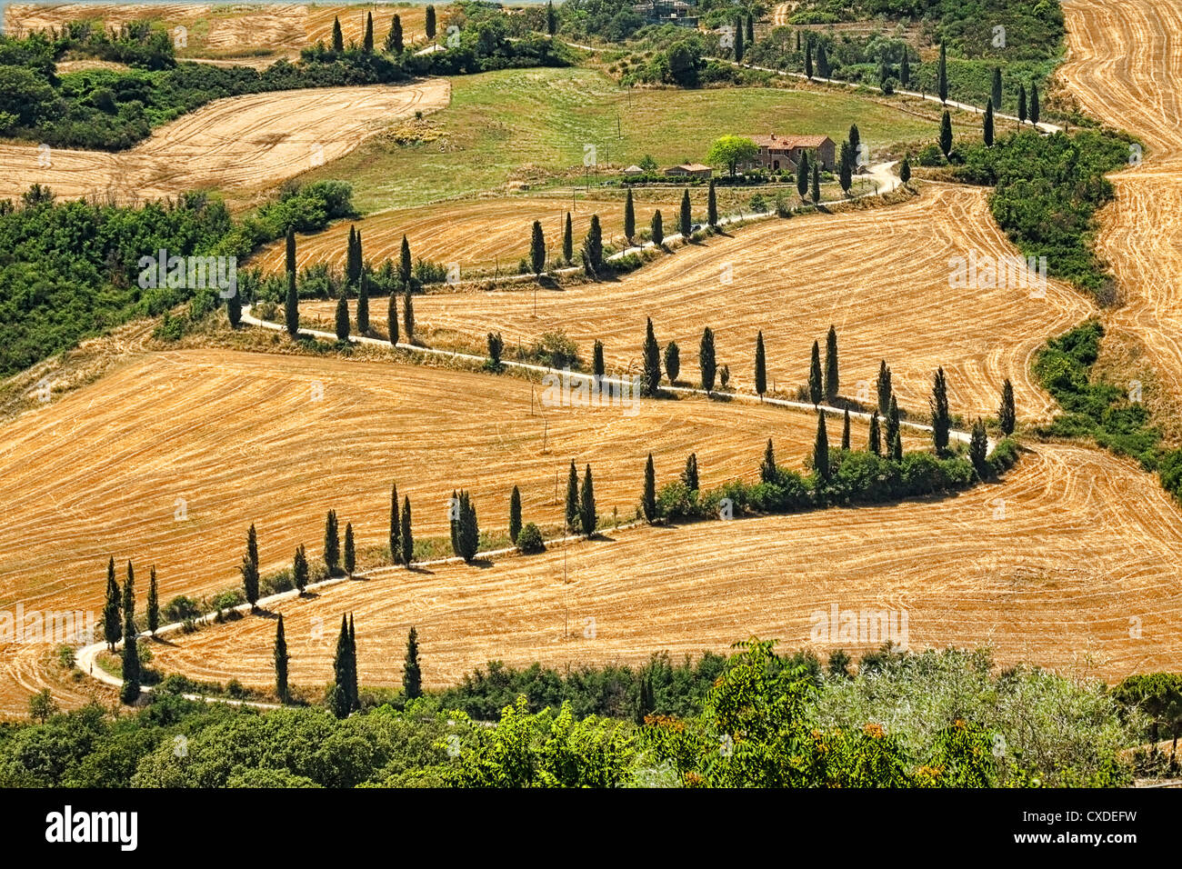 Sinuous road hi-res stock photography and images - Alamy