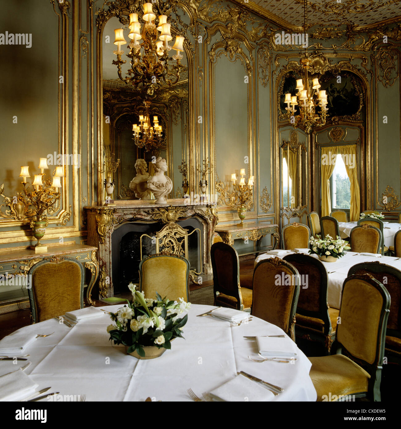 Edwardian mansion-hotel in National Trust land near London Stock Photo ...