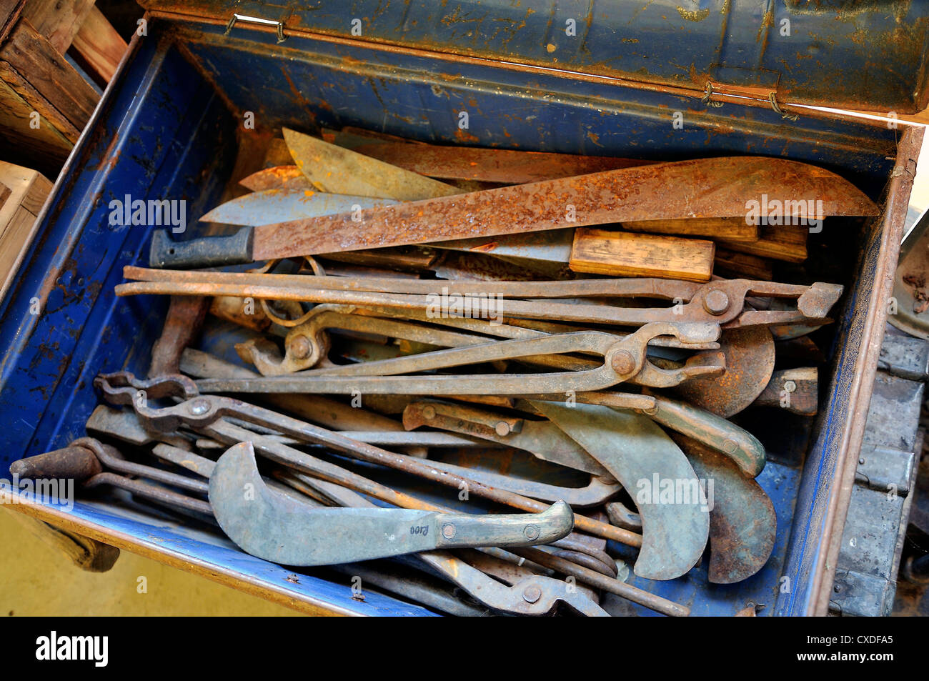 Rusty Old Toolbox Stock Photo - Alamy