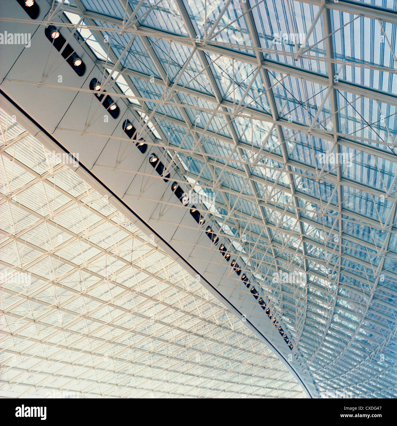 Ceiling girders hi-res stock photography and images - Alamy