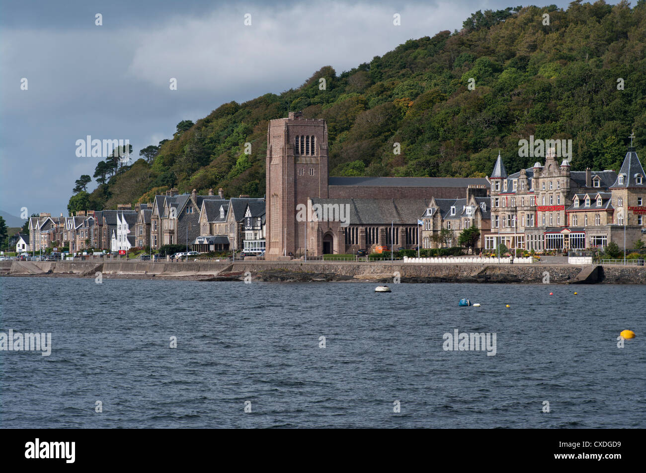 Oban bay st columbas cathedral hi-res stock photography and images - Alamy