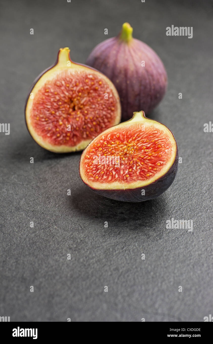 Purple slate stone hi-res stock photography and images - Alamy