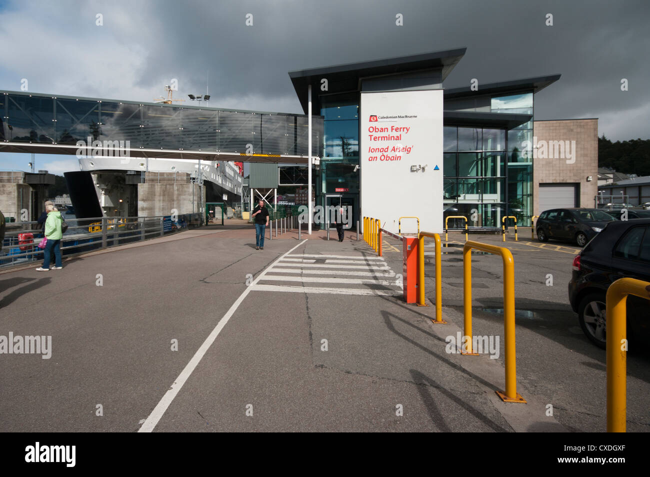 Oban ferry terminal building hi-res stock photography and images - Alamy