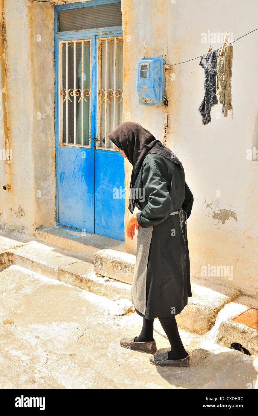 Old stooped woman hi-res stock photography and images - Alamy