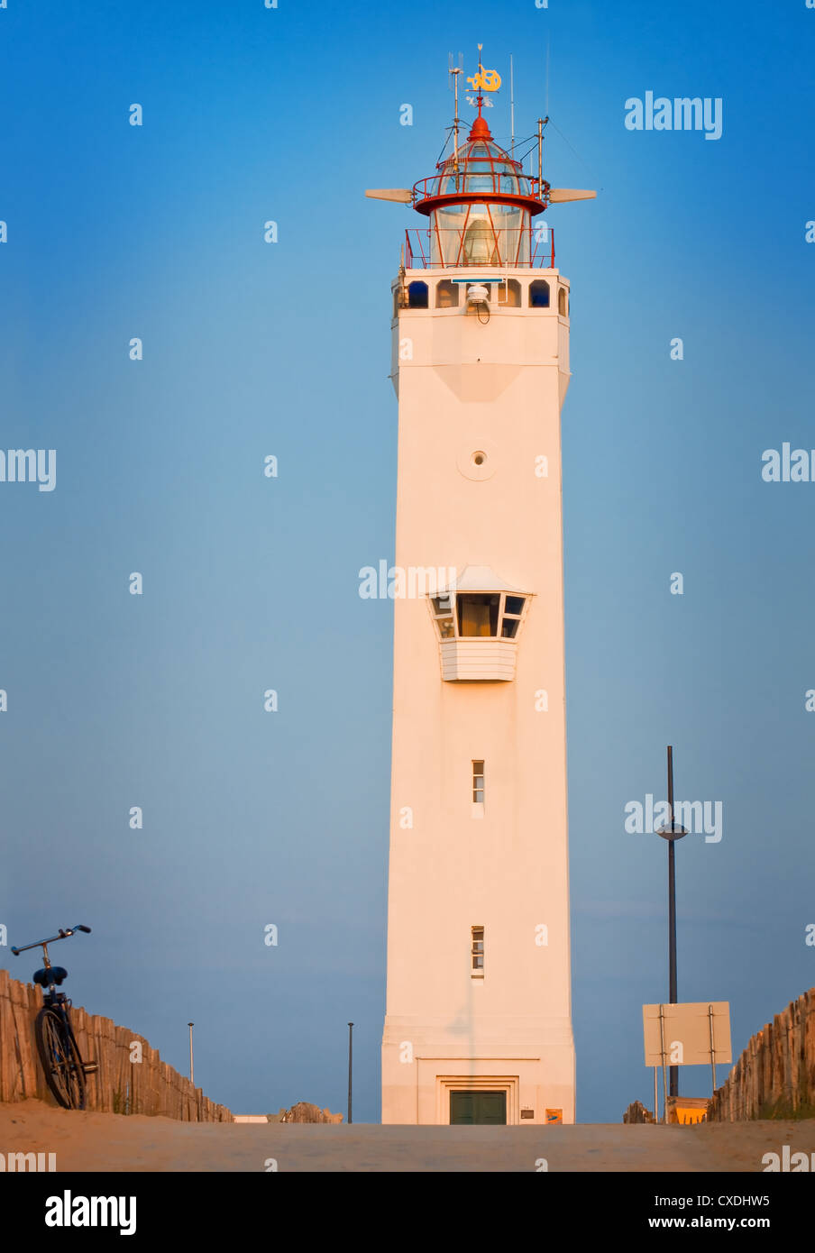 Lighthouse off the east coast Stock Photo - Alamy