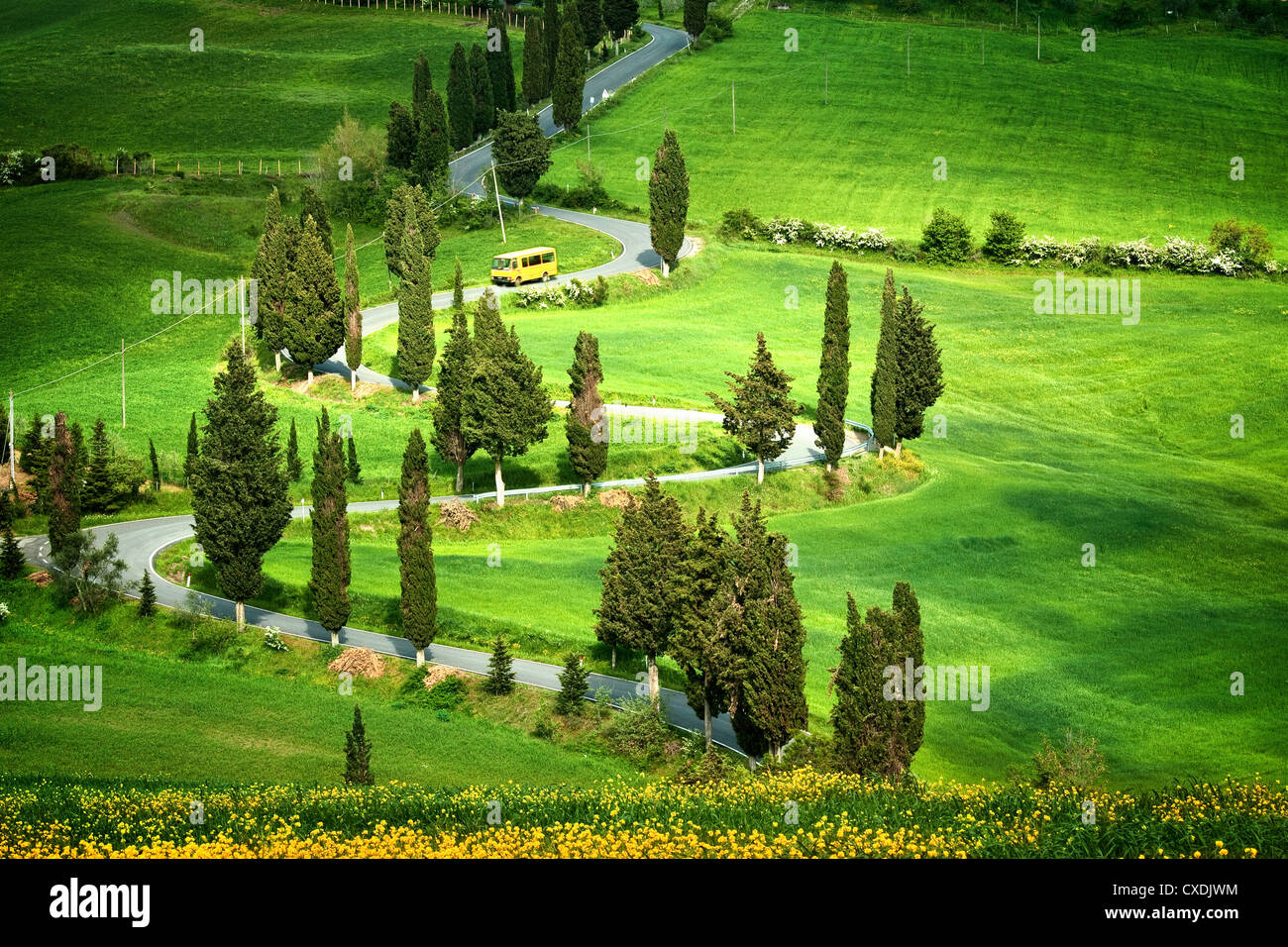 Tuscana Landscape - road serpentines Stock Photo - Alamy