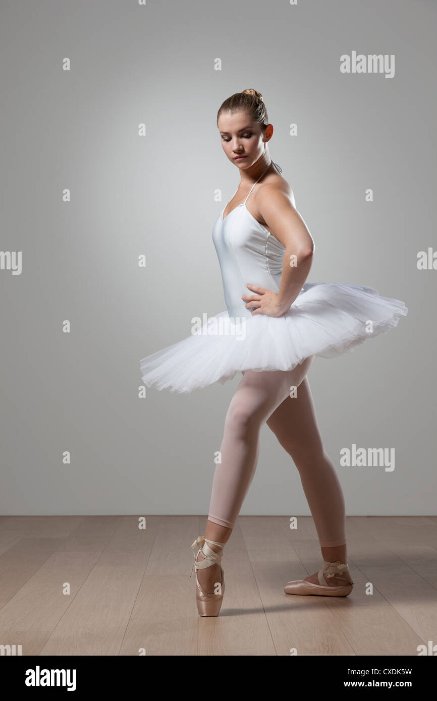 Graceful ballet dancer in tutu Stock Photo - Alamy