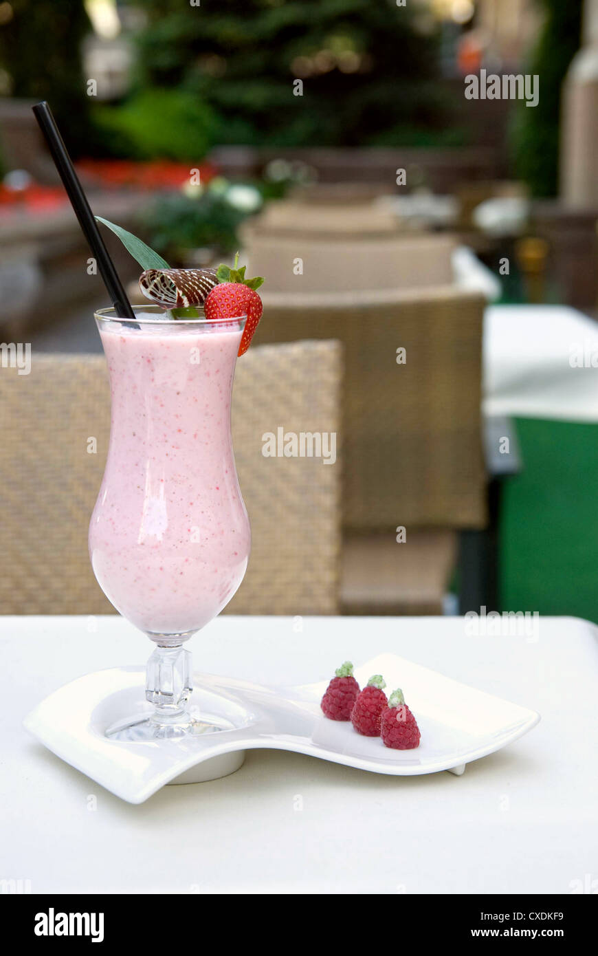Classic milkshake hi-res stock photography and images - Alamy