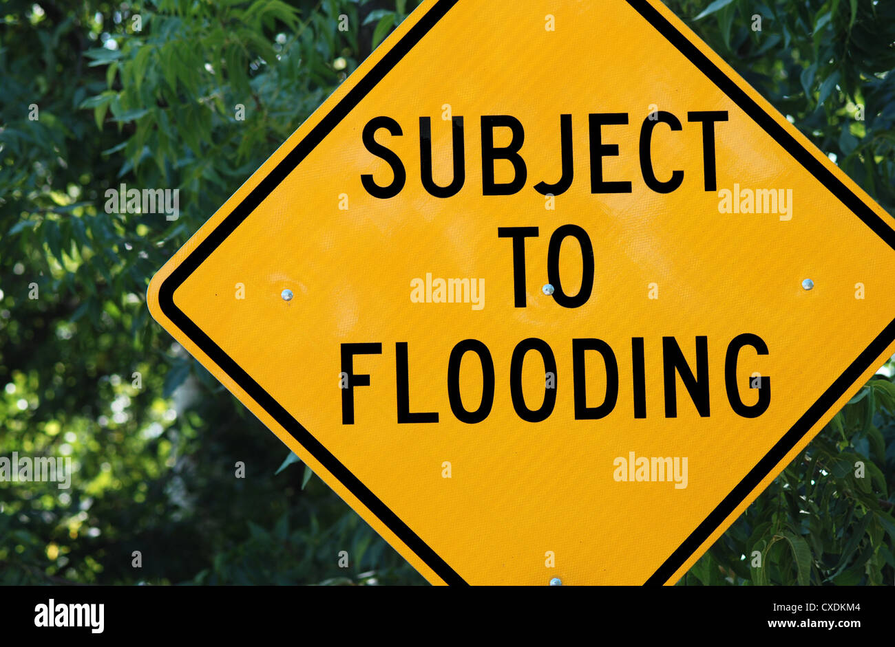 Road subject to flooding sign hi-res stock photography and images - Alamy