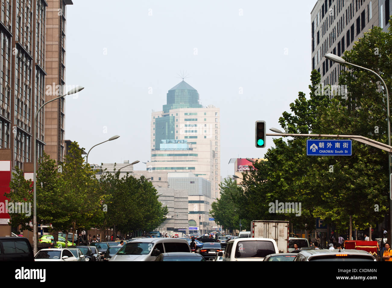 shanghai street at rush hour Stock Photo - Alamy