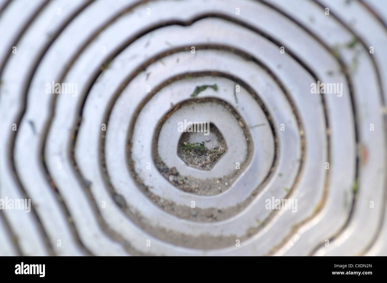 Metal circles hi-res stock photography and images - Alamy