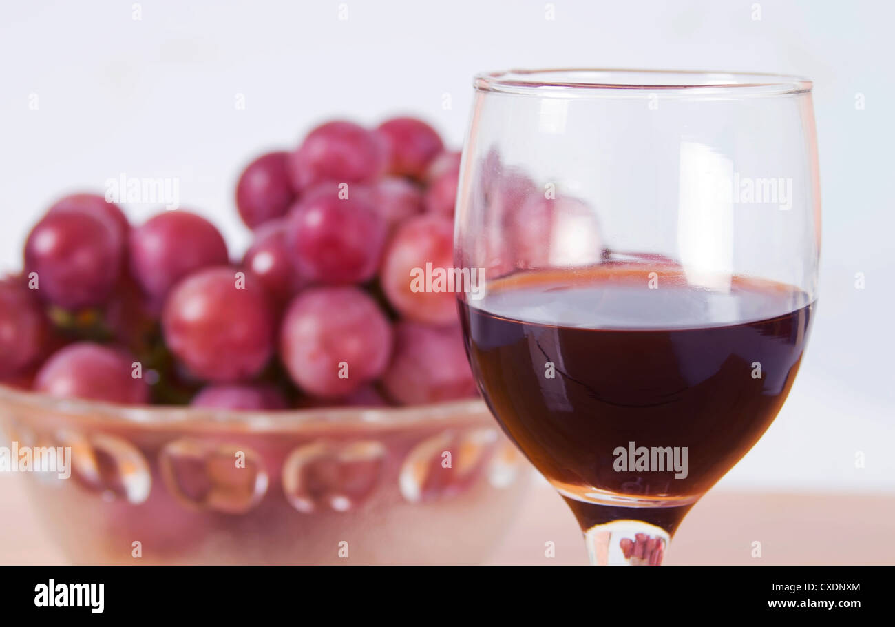 Fresh grapes and loading wine goblet Stock Photo - Alamy