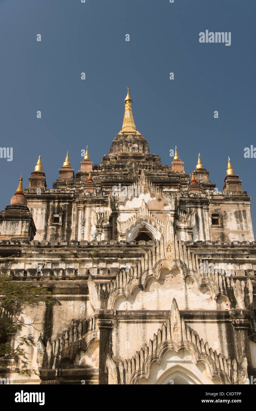 Bagan vertical architecture view myanmar hi-res stock photography and ...