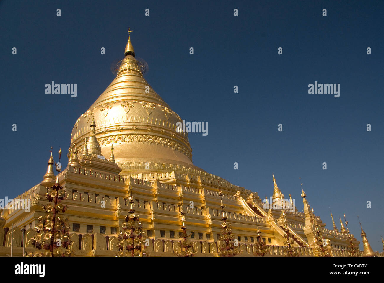 Shwezigon Paya, Bagan (Pagan), Myanmar (Burma), Asia Stock Photo - Alamy
