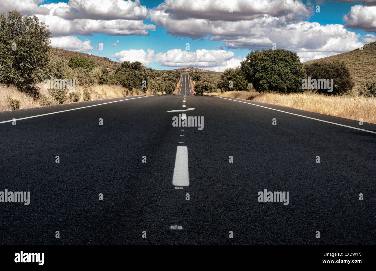 Country road viewpoint hi-res stock photography and images - Alamy