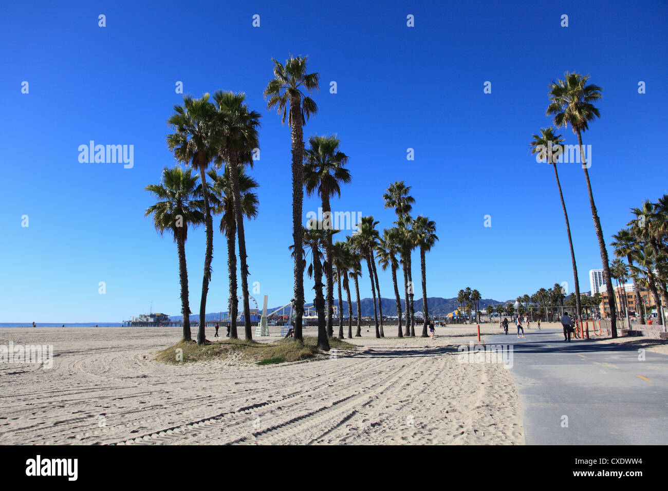 Santa monica beach hi-res stock photography and images - Alamy