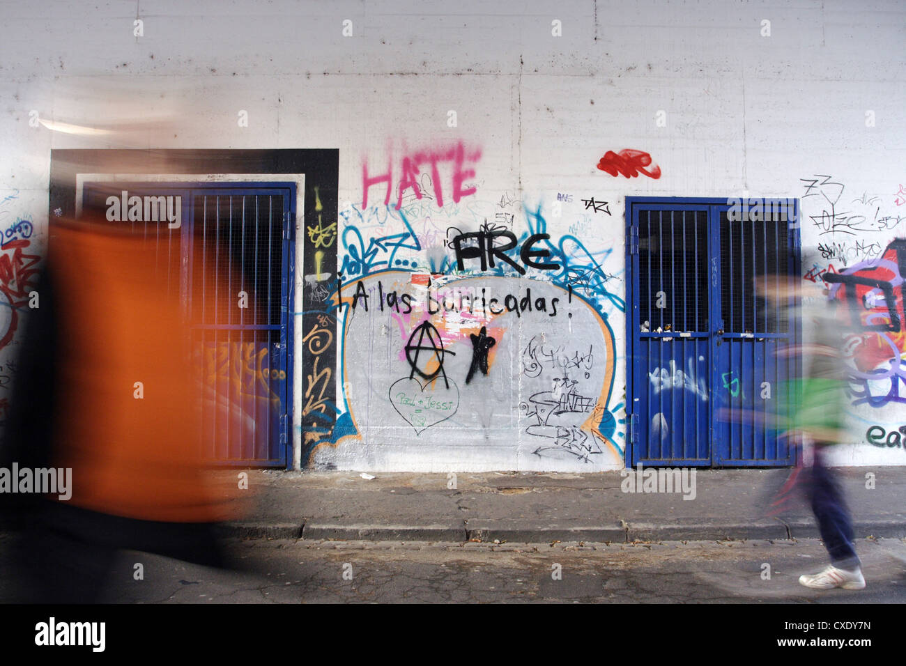Graffiti walk hi-res stock photography and images - Alamy