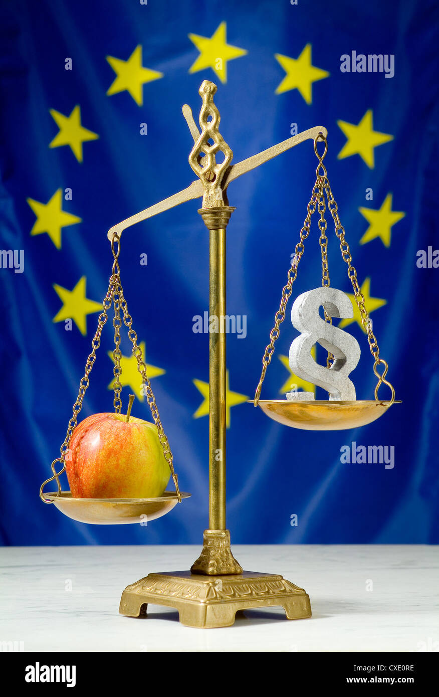 Balance scales icon hi-res stock photography and images - Alamy Balance scales icon hi-res stock photography and images - Alamy