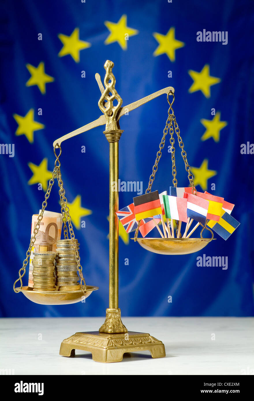 Imbalanced scales hi-res stock photography and images - Alamy