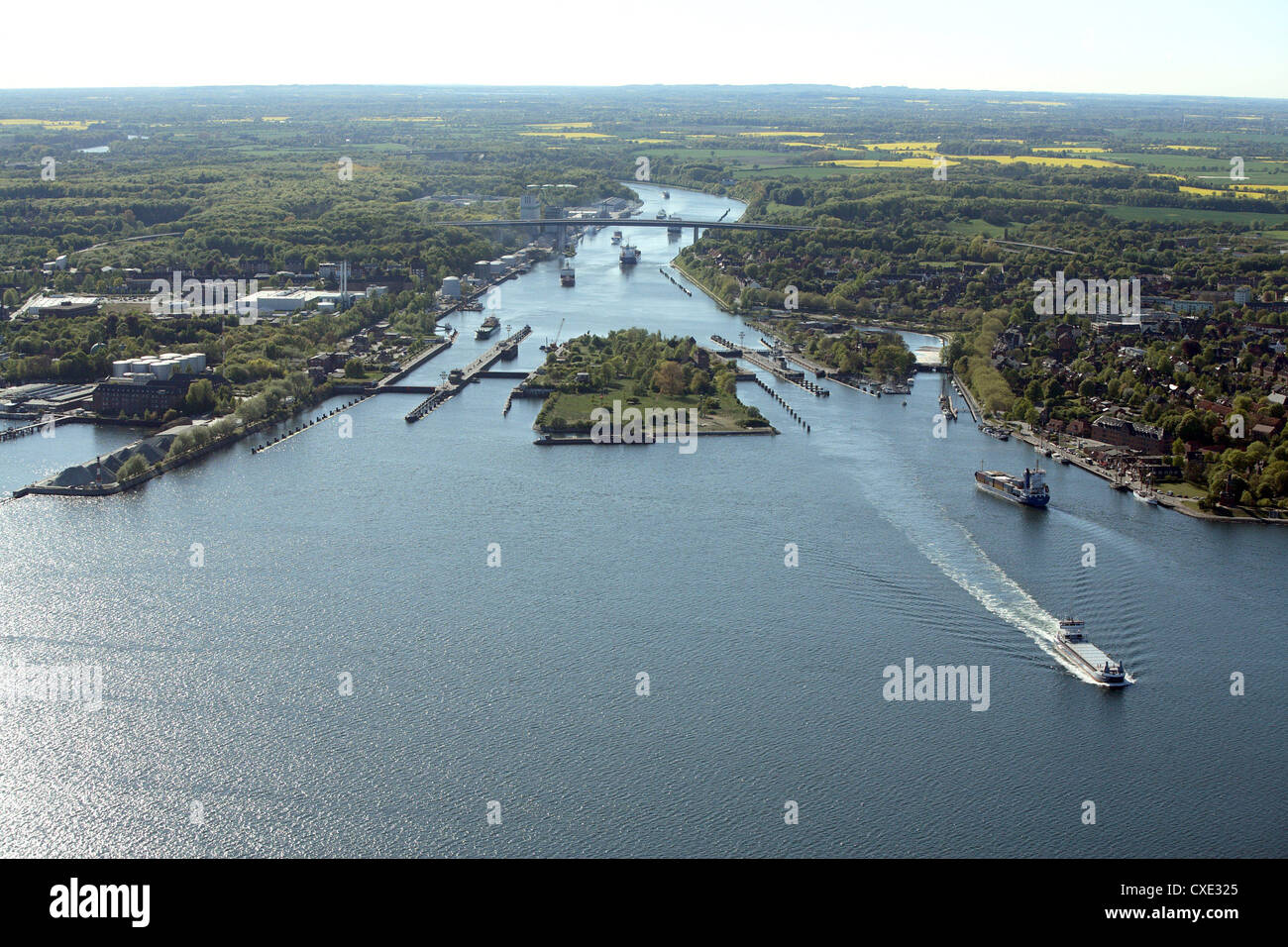 Kiel canal lock Stock Photo - Alamy