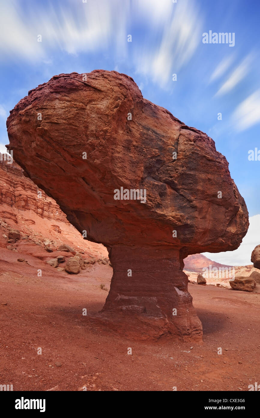 Giant stone hi-res stock photography and images - Alamy