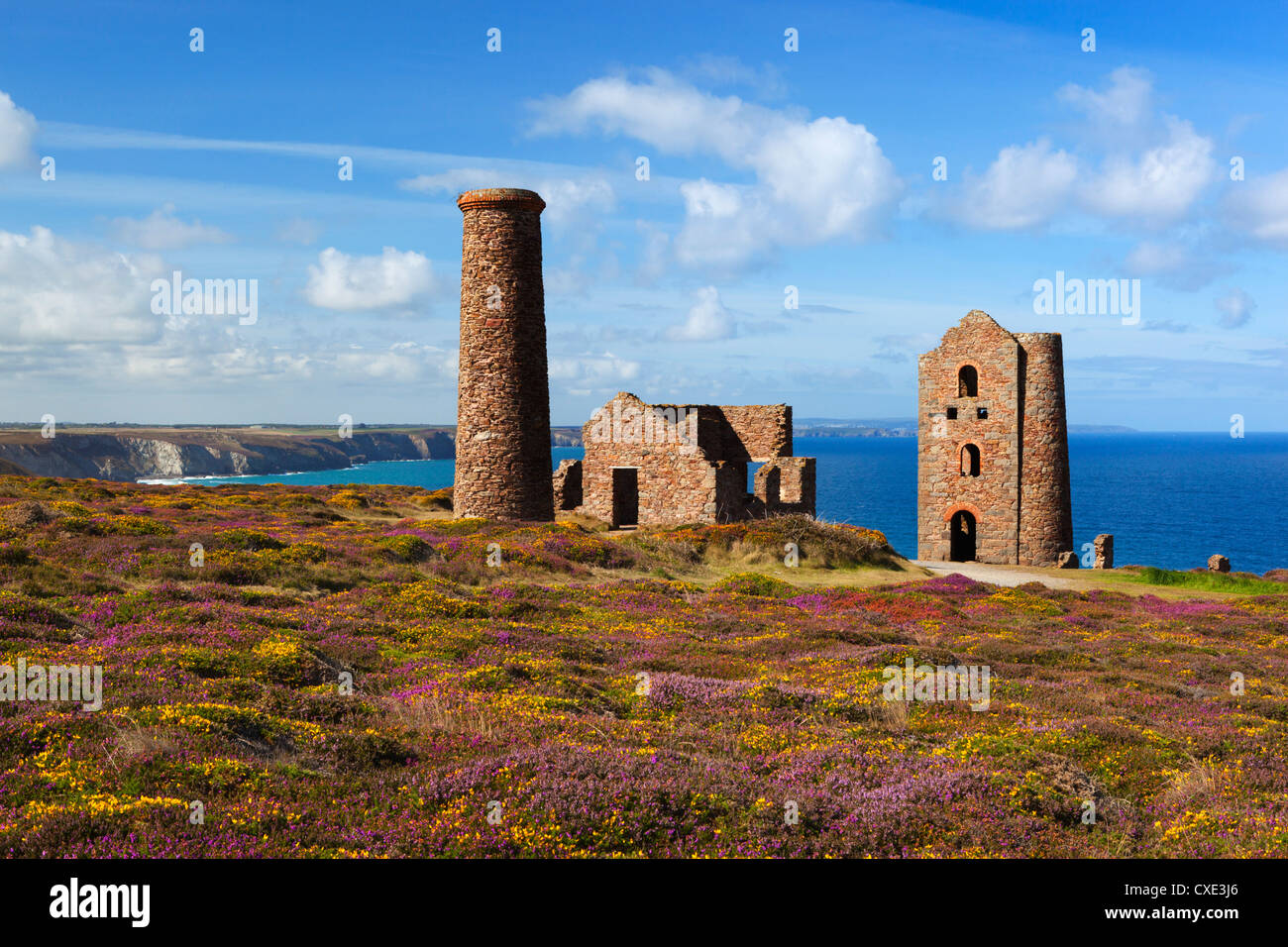 Ruins of Wheal Coates Tin Mine engine house, near St Agnes, Cornwall ...