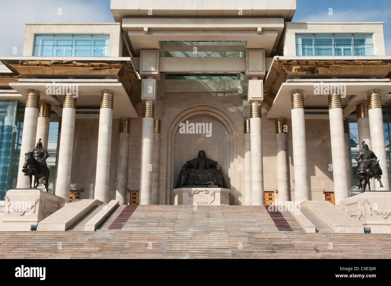 Genghis Khan statue in Ulan Baatar, Mongolia Stock Photo - Alamy