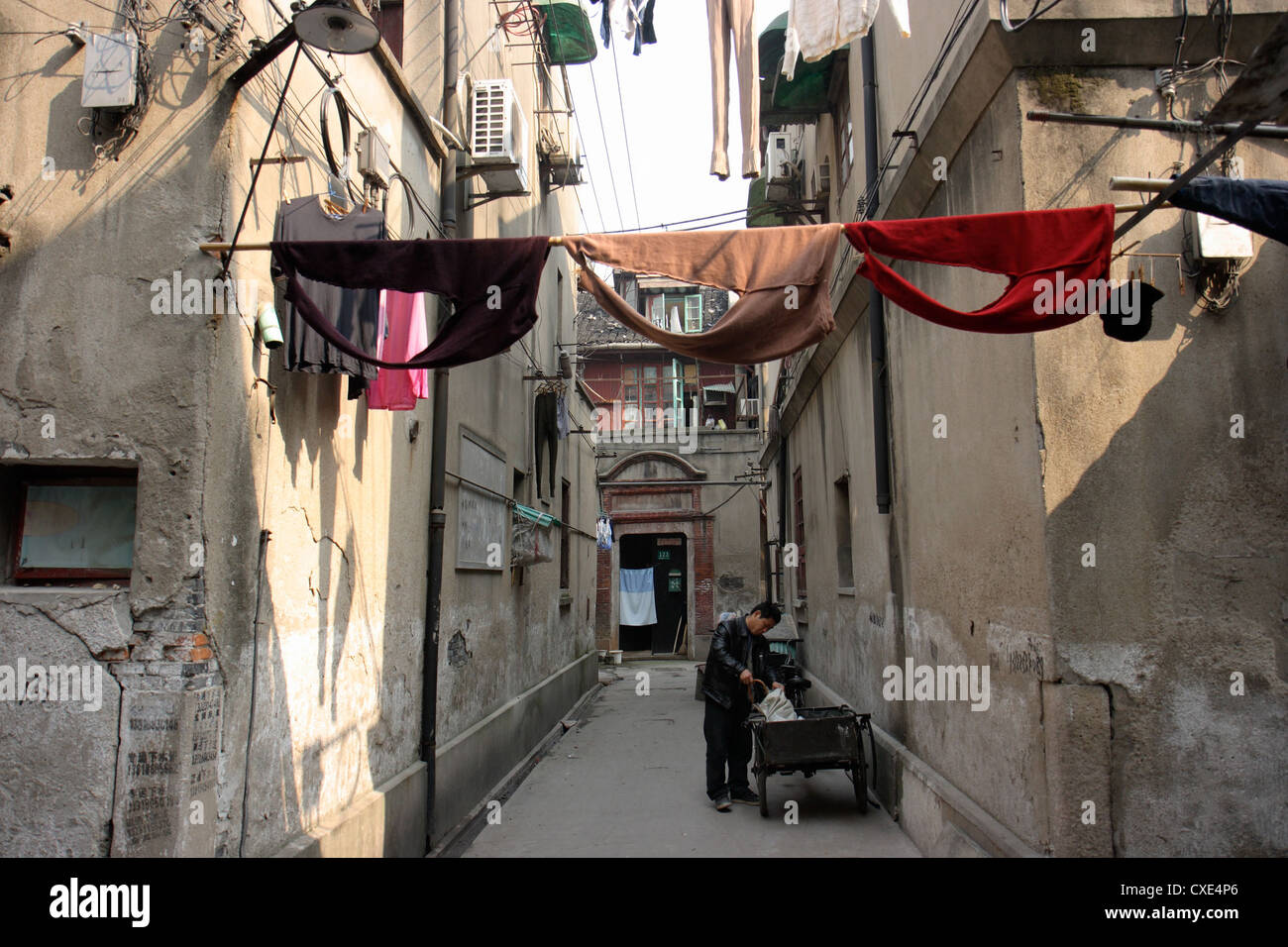Shanghai, an alley in the old town Stock Photo - Alamy