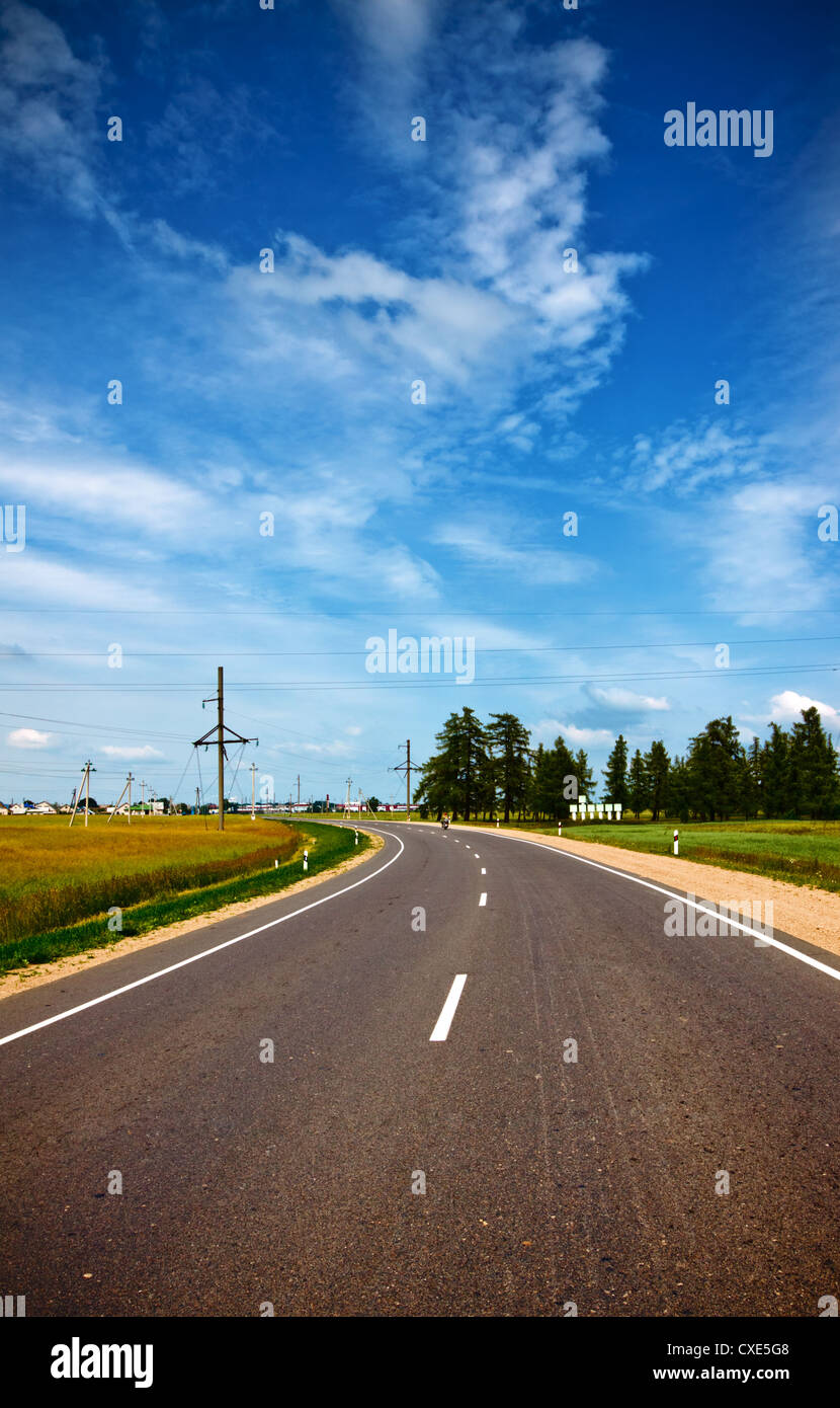 Wide road ahead hi-res stock photography and images - Alamy