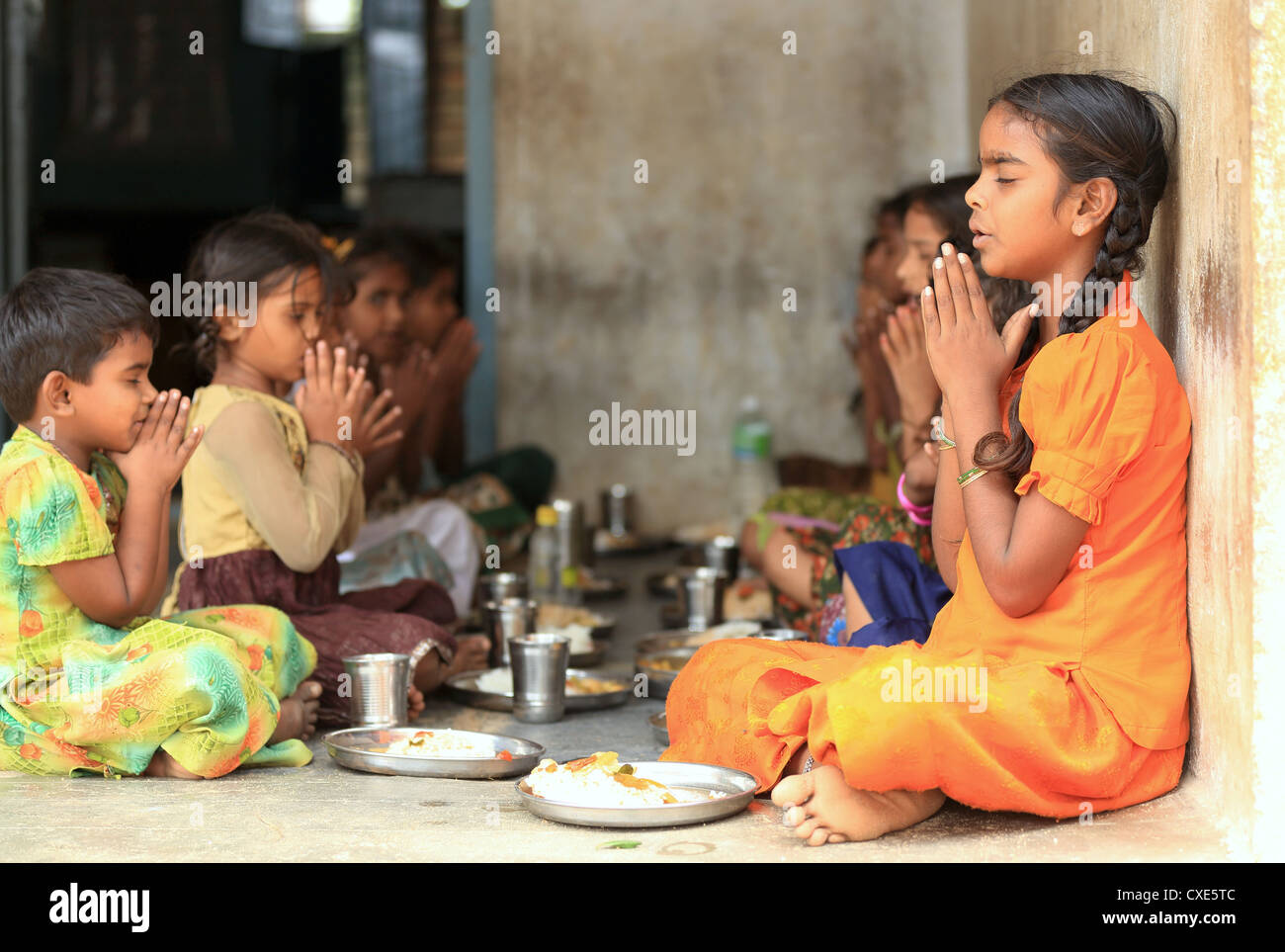 Hinduism prayer hi-res stock photography and images - Alamy