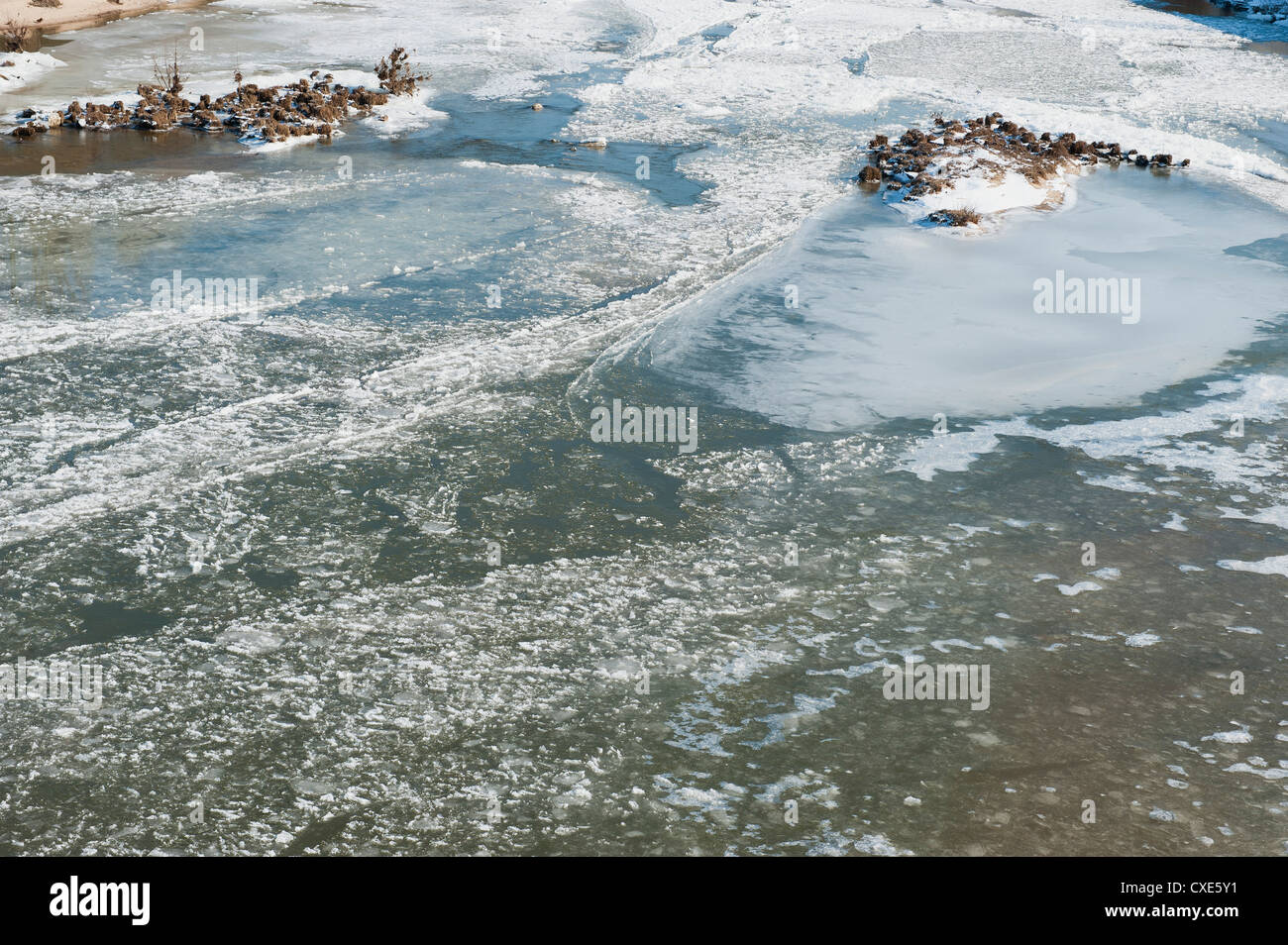 Ice lake overhead view hi-res stock photography and images - Alamy