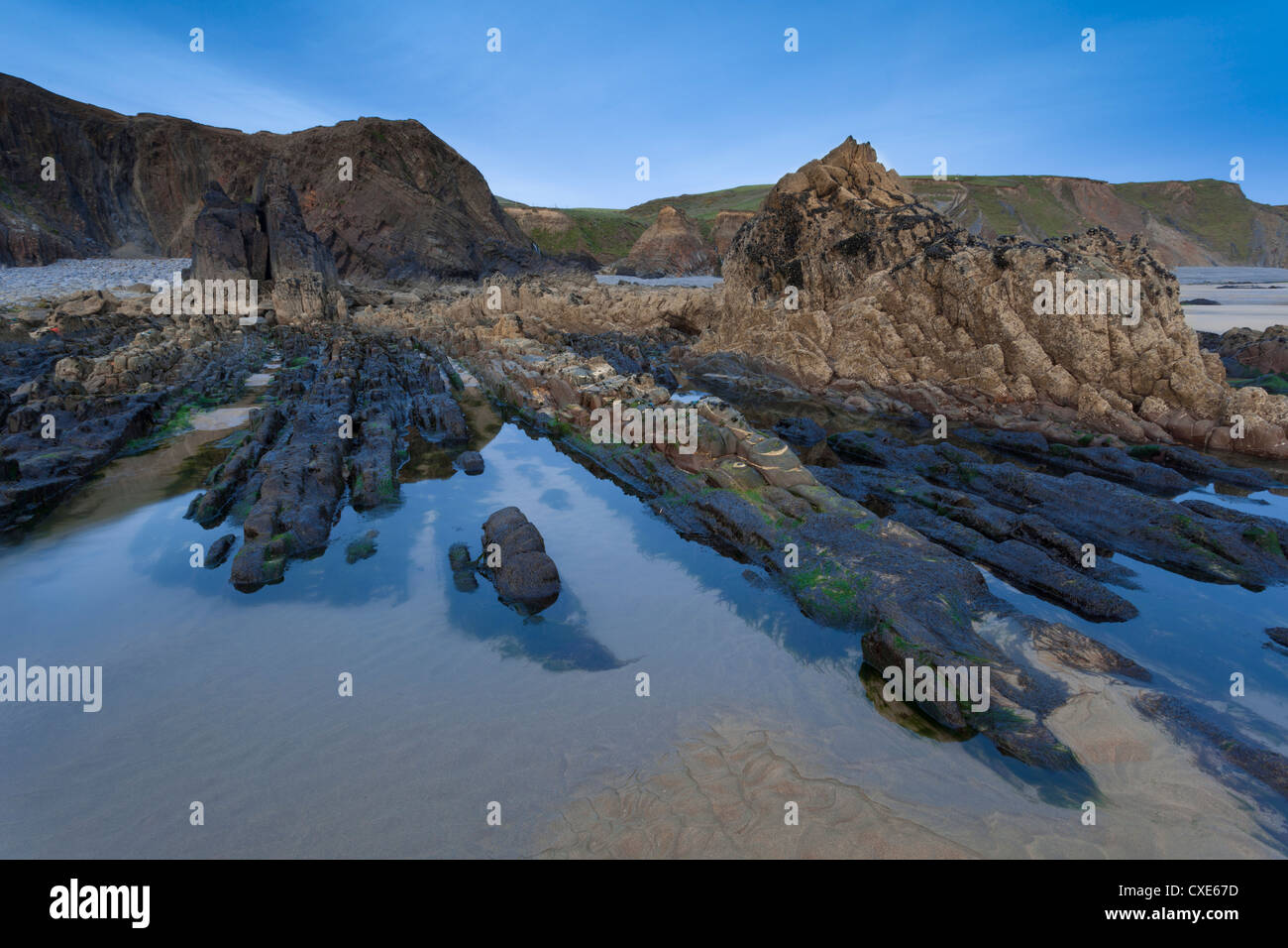 Rock Pool Cornwall High Resolution Stock Photography and Images - Alamy