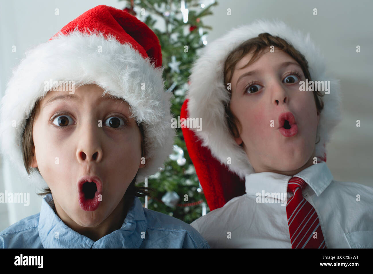 Surprised faces hi-res stock photography and images - Alamy