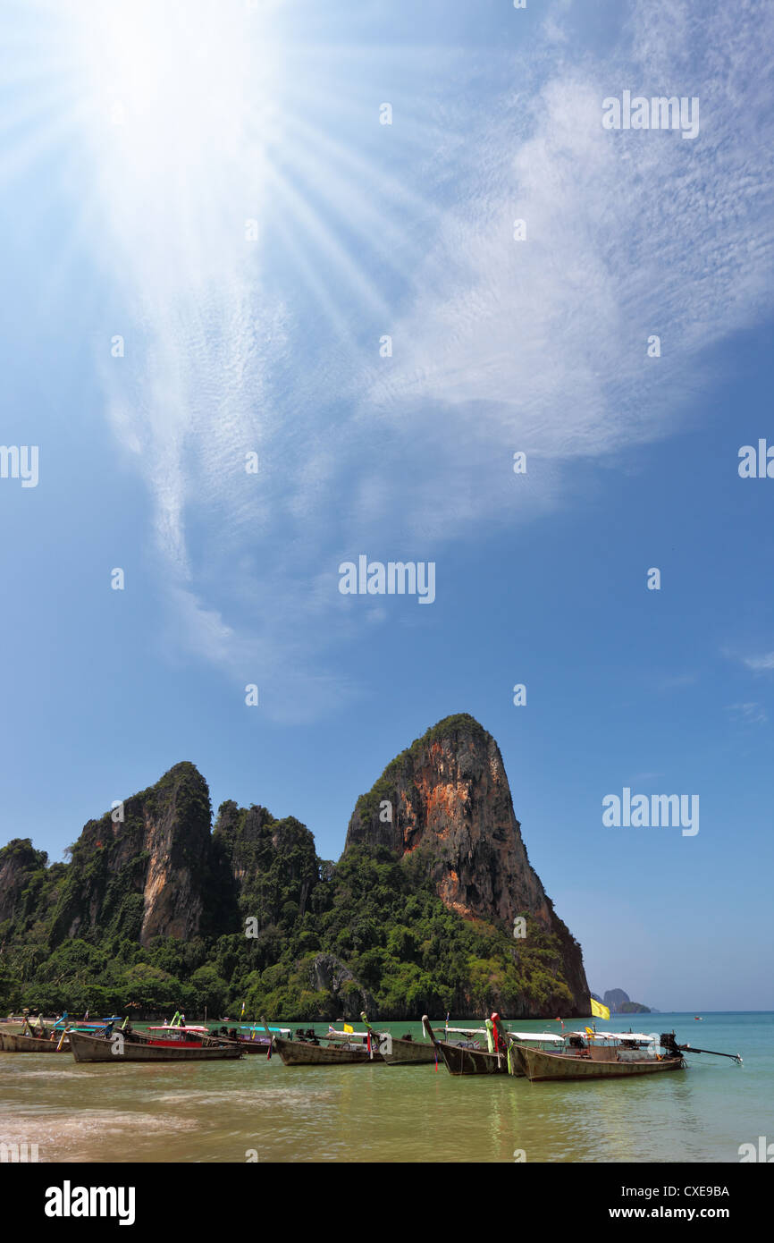 Light cirrus clouds over the warm sea Stock Photo - Alamy
