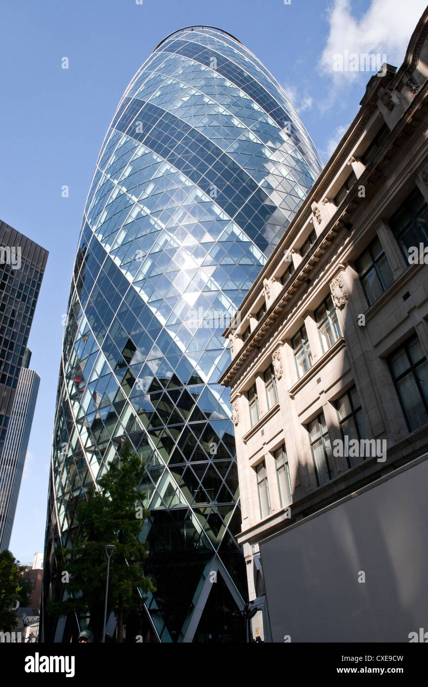 Reflection gherkin hi-res stock photography and images - Alamy