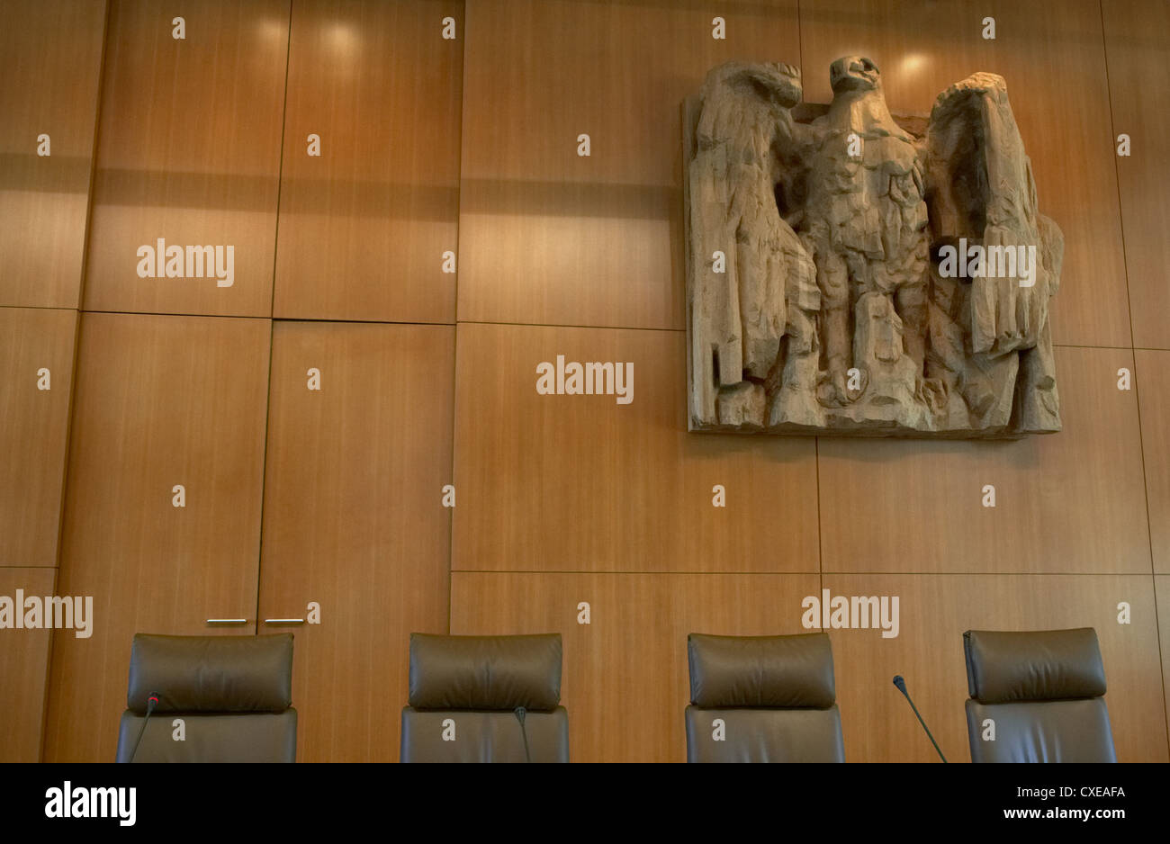 Empty courtroom interior hi-res stock photography and images - Alamy