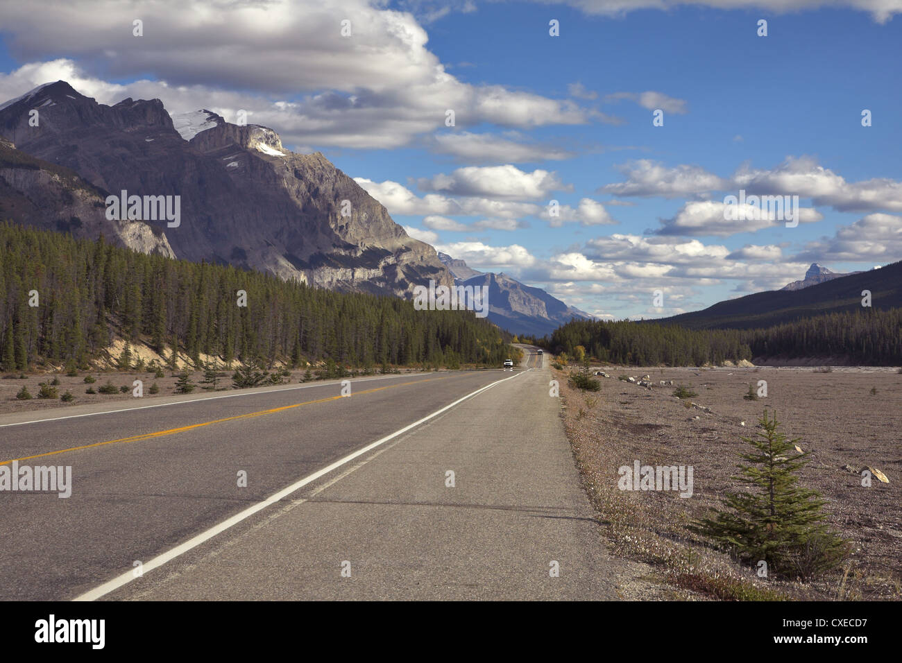 Direct line travel hi-res stock photography and images - Alamy