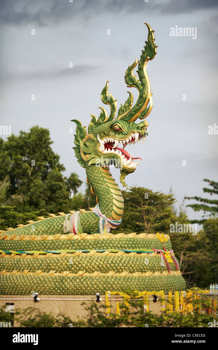 Chinese water dragon statue hi-res stock photography and images - Alamy