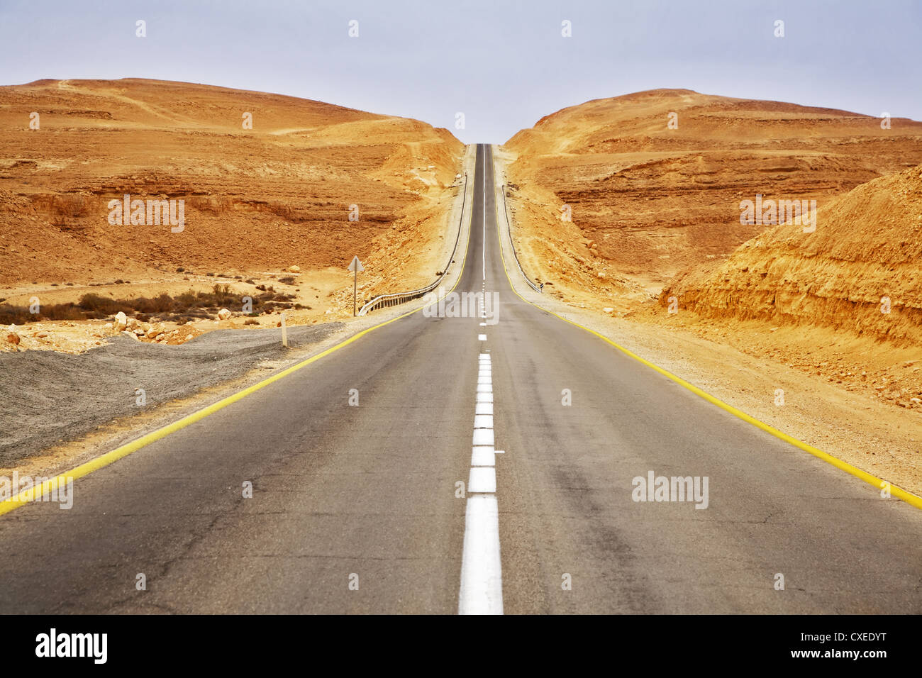 Desert in spring hi-res stock photography and images - Alamy