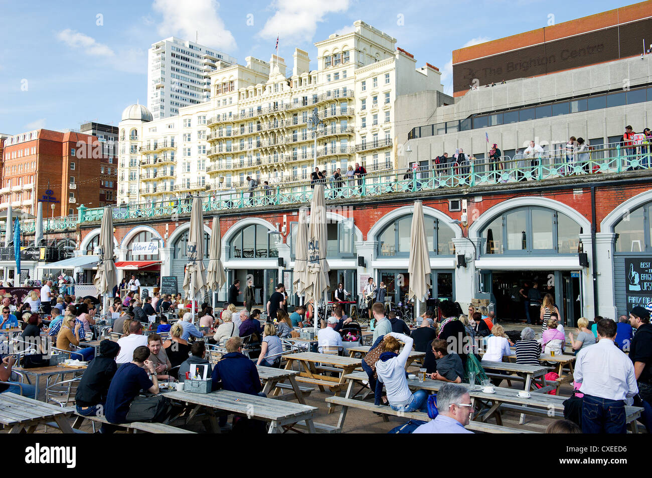 Brighton seafront bars hi-res stock photography and images - Alamy