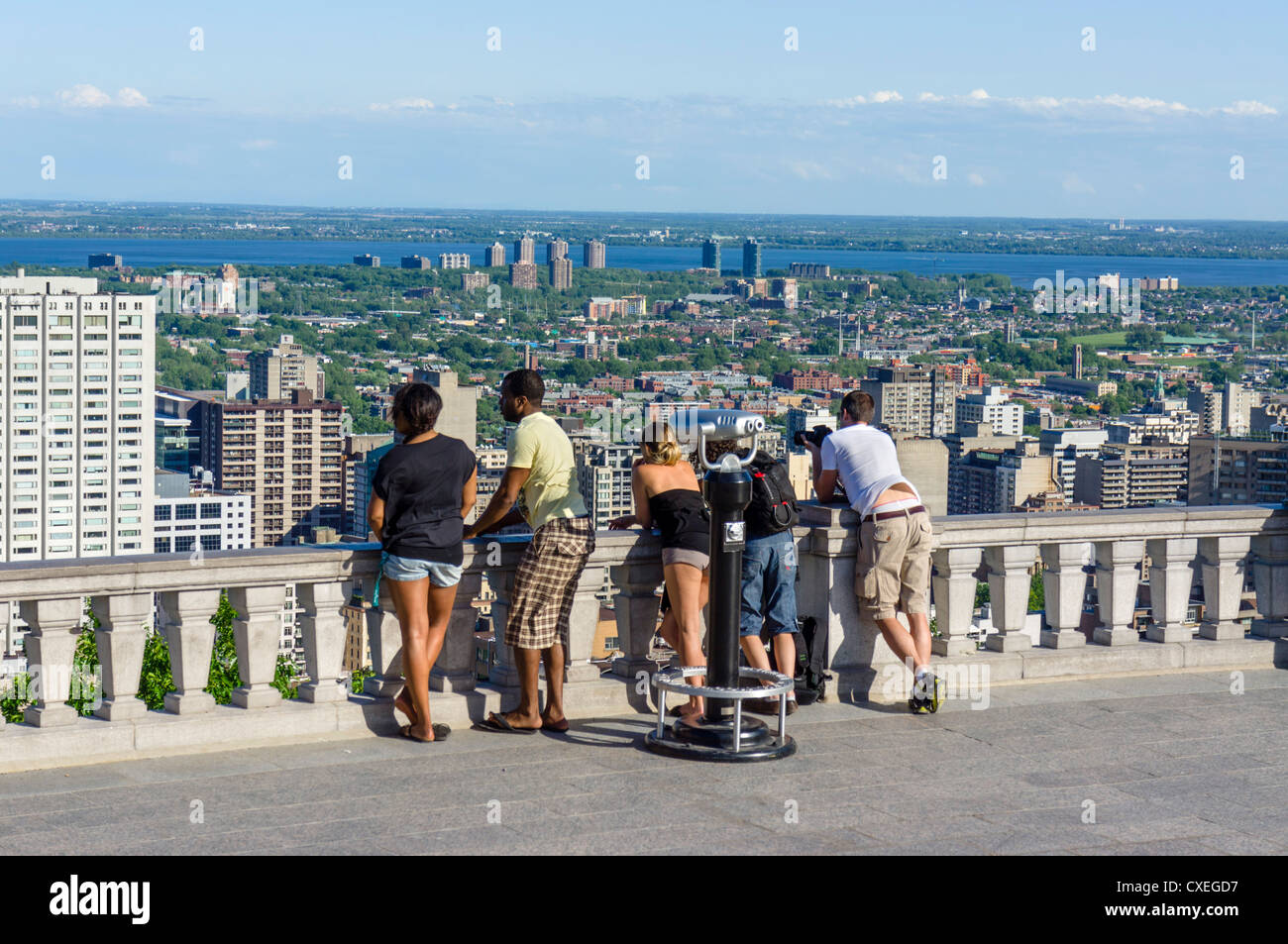 Montreal skyline from mount royal hi-res stock photography and images ...