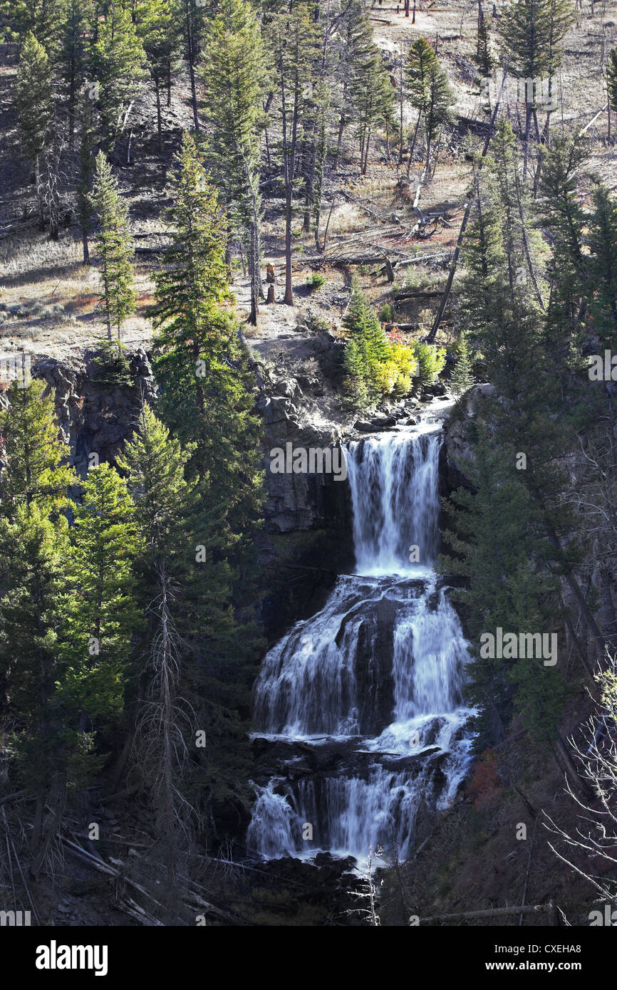 Cascade falls hi-res stock photography and images - Alamy