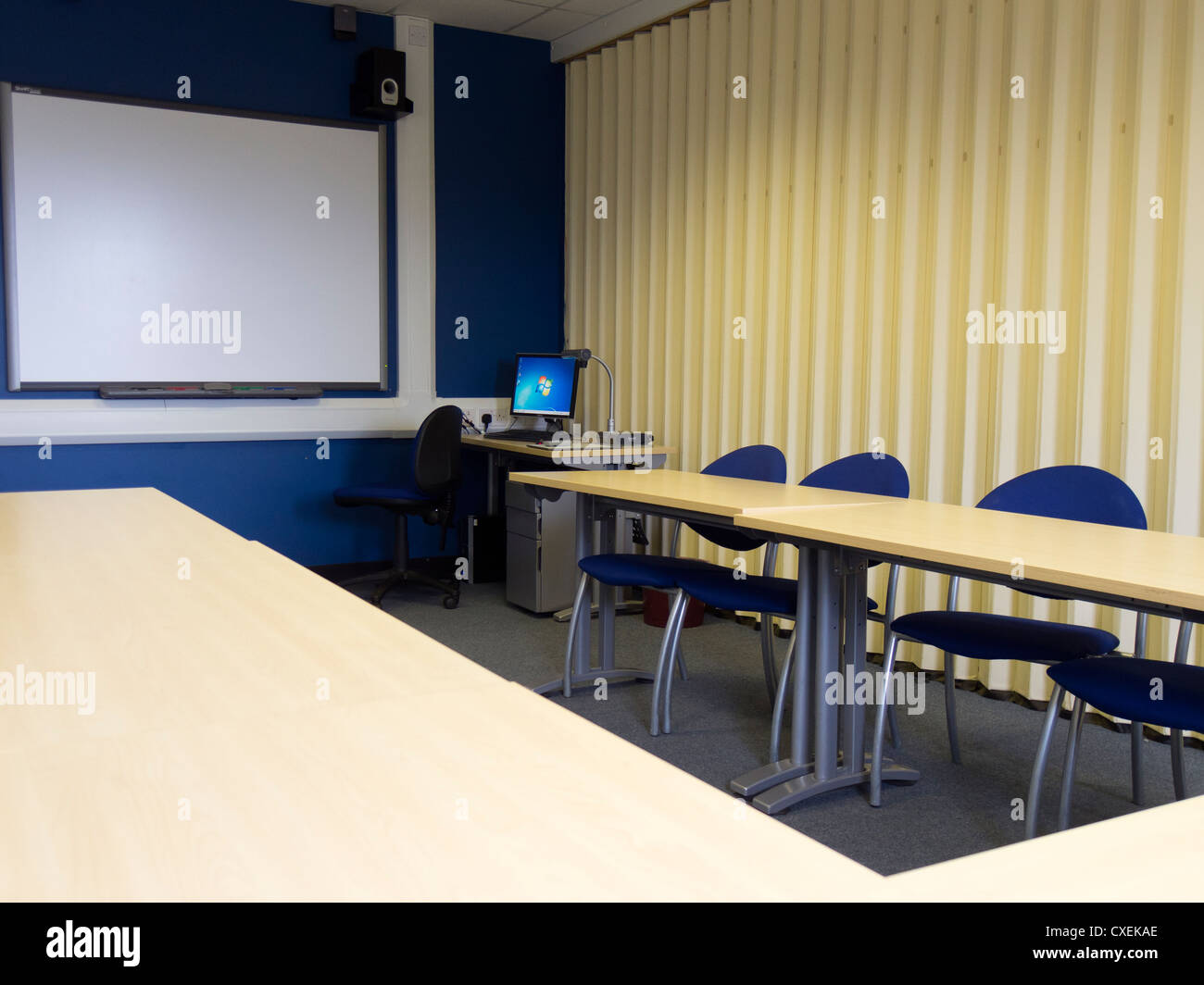 Modern classroom technology smartboard hi-res stock photography and ...