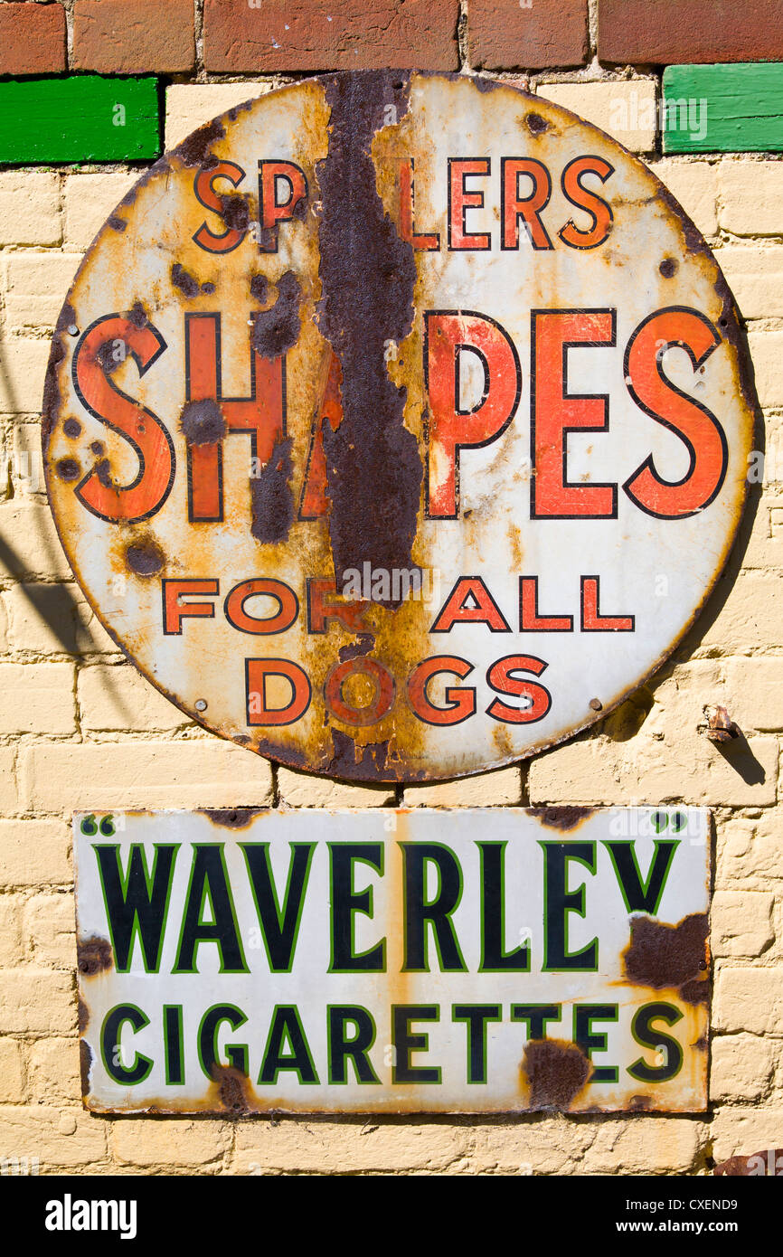 Waverley cigarettes hi-res stock photography and images - Alamy
