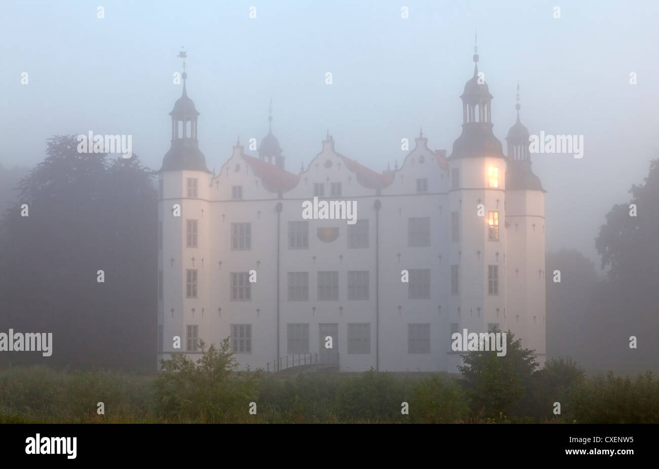 Castle of Ahrensburg with fog Stock Photo - Alamy