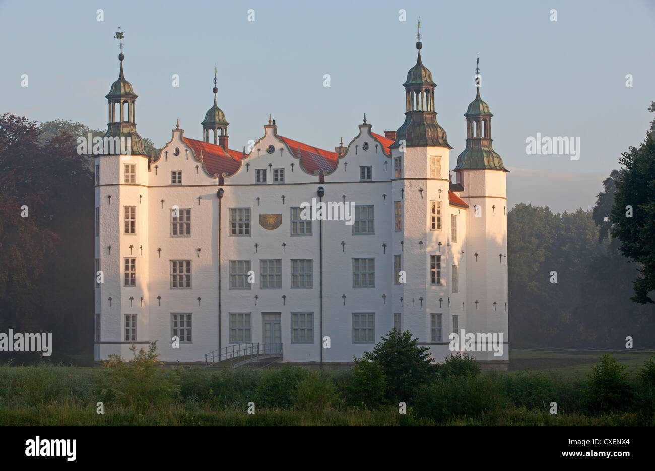Schloss ahrensburg hi-res stock photography and images - Alamy
